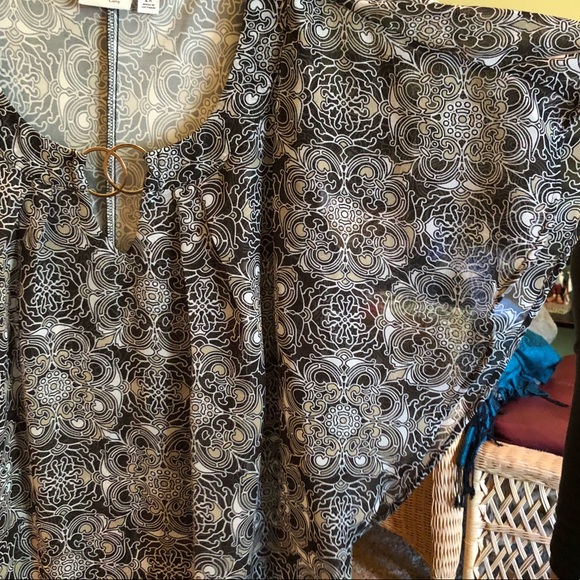 Kim Rogers | Tops | Blackwhite Top With Sheer Floaty Over Layer | Poshmark